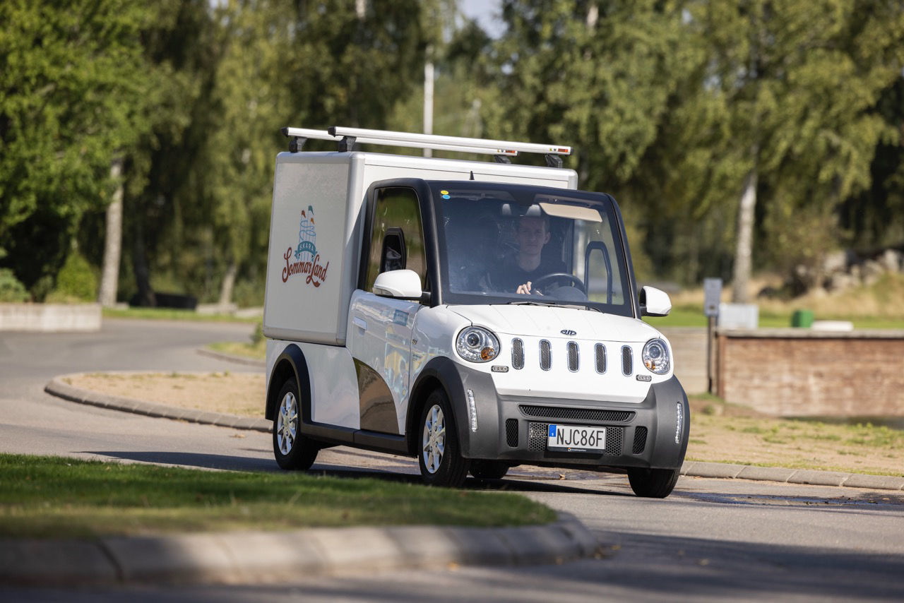 ETOS® Cargo - Elektriskt Arbetsfordon med Skåp | Rymlig och Mångsidig ...